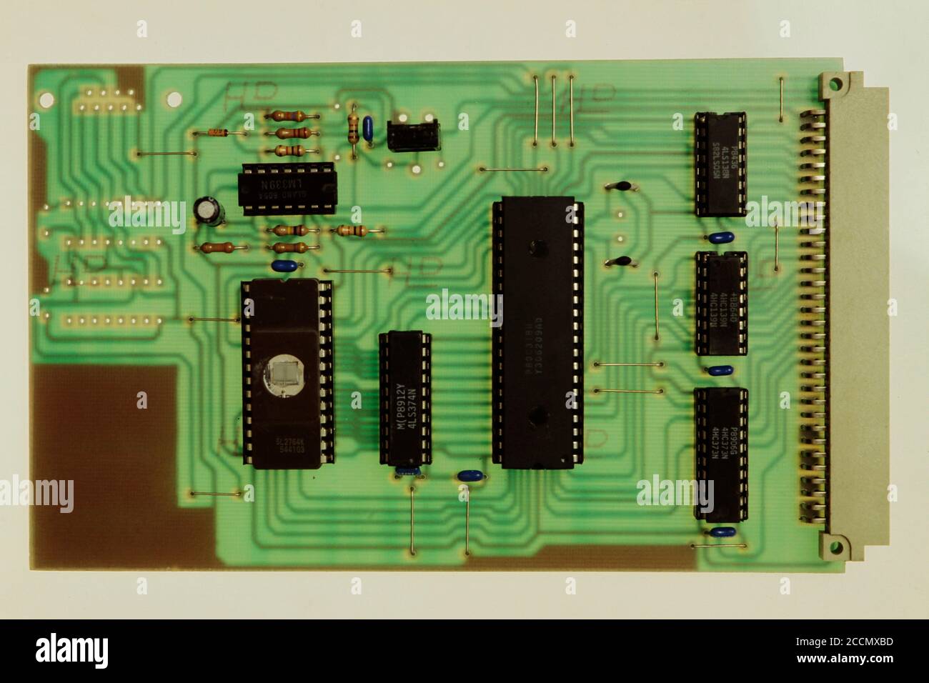 Control units for fully electronic modern elevators. Electronic system ...