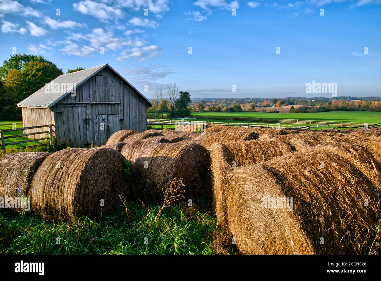 A rustic building at barley wood hi-res stock photography and images ...