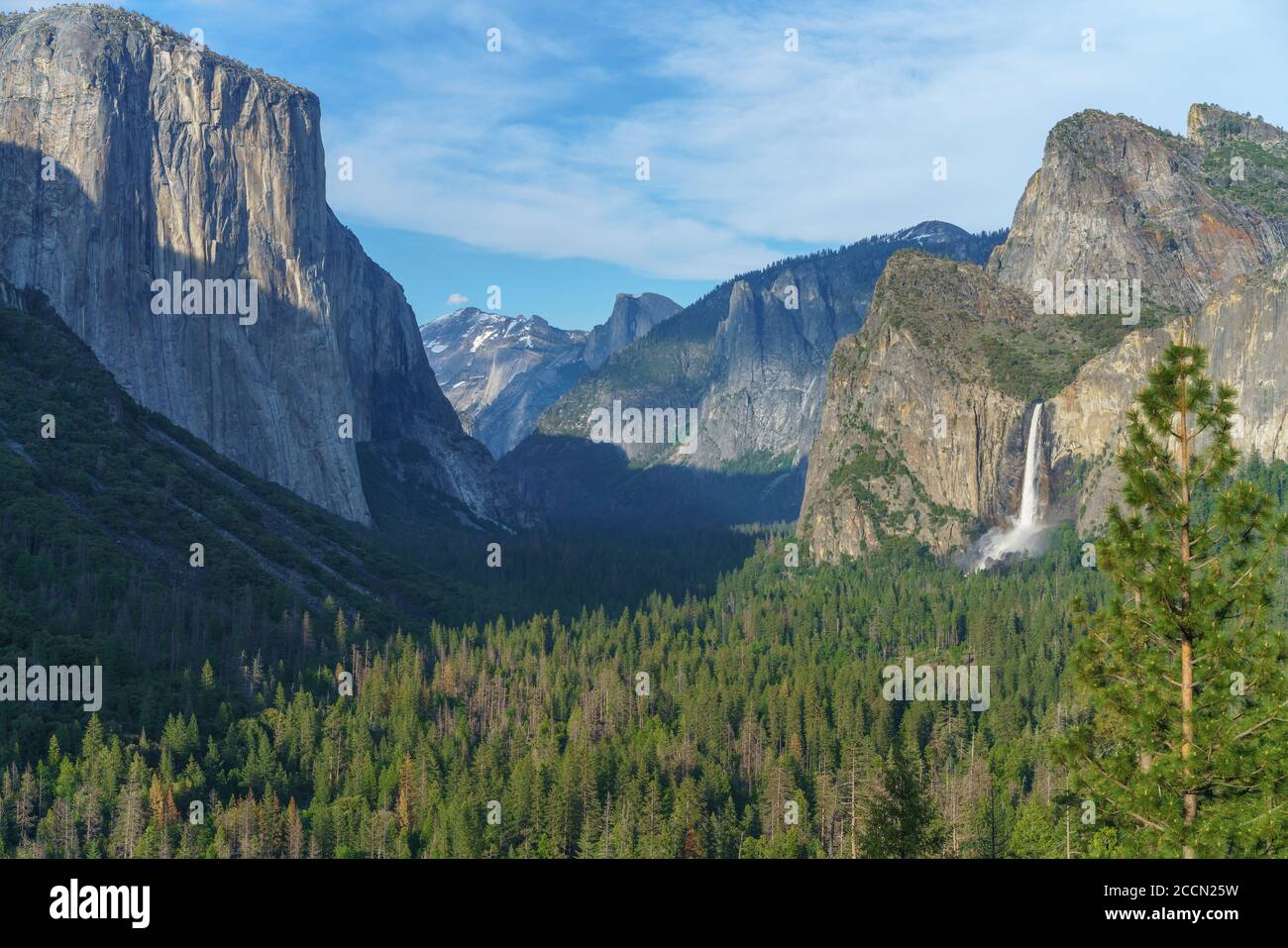 tunnel view in yosemite nationalpark, california in the usa Stock Photo ...