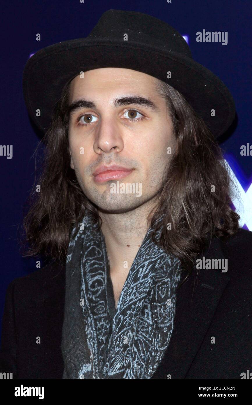 Nick simmons hi-res stock photography and images - Alamy