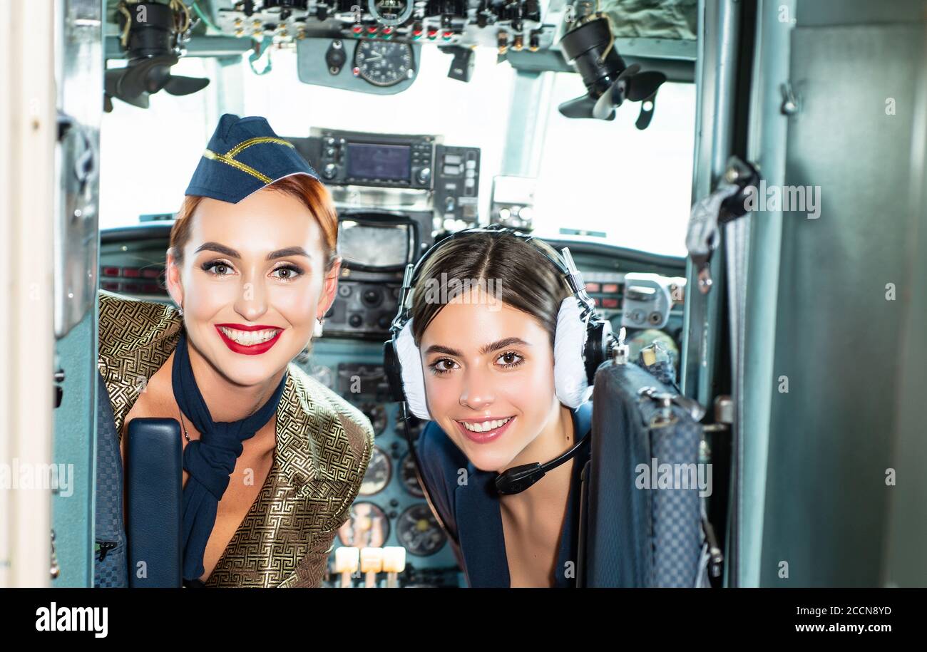 Copilot co pilot cockpit airplane hi-res stock photography and images ...