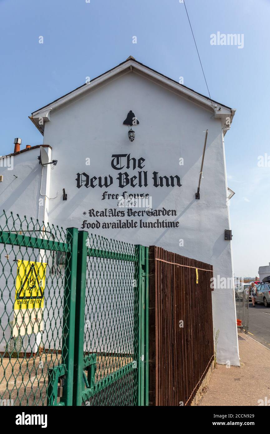 Bell inn essex hi-res stock photography and images - Alamy