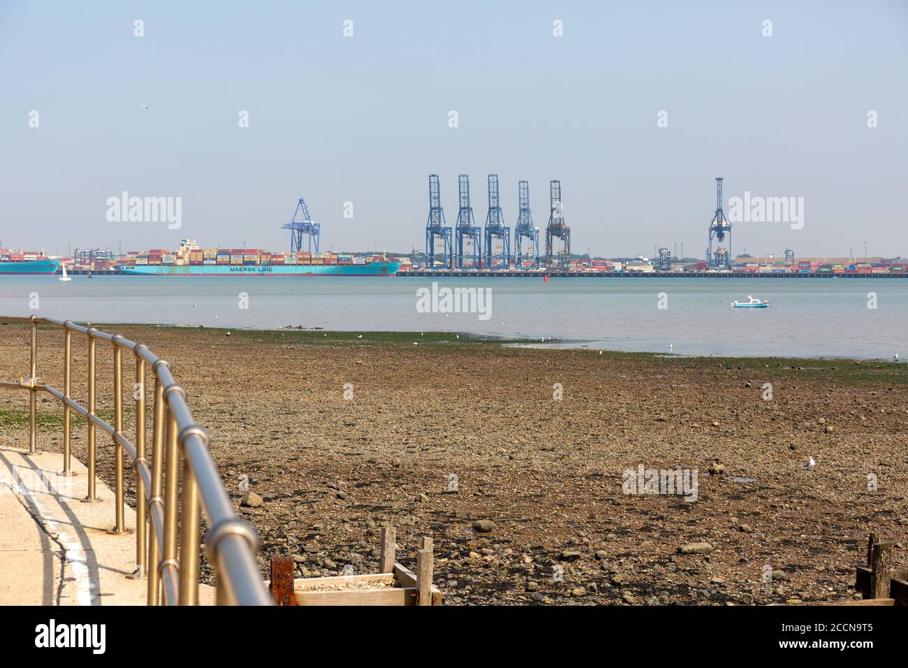 Folkestone beach bar hi-res stock photography and images - Alamy