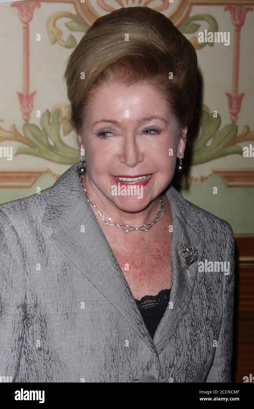 Mary higgins hi-res stock photography and images - Alamy