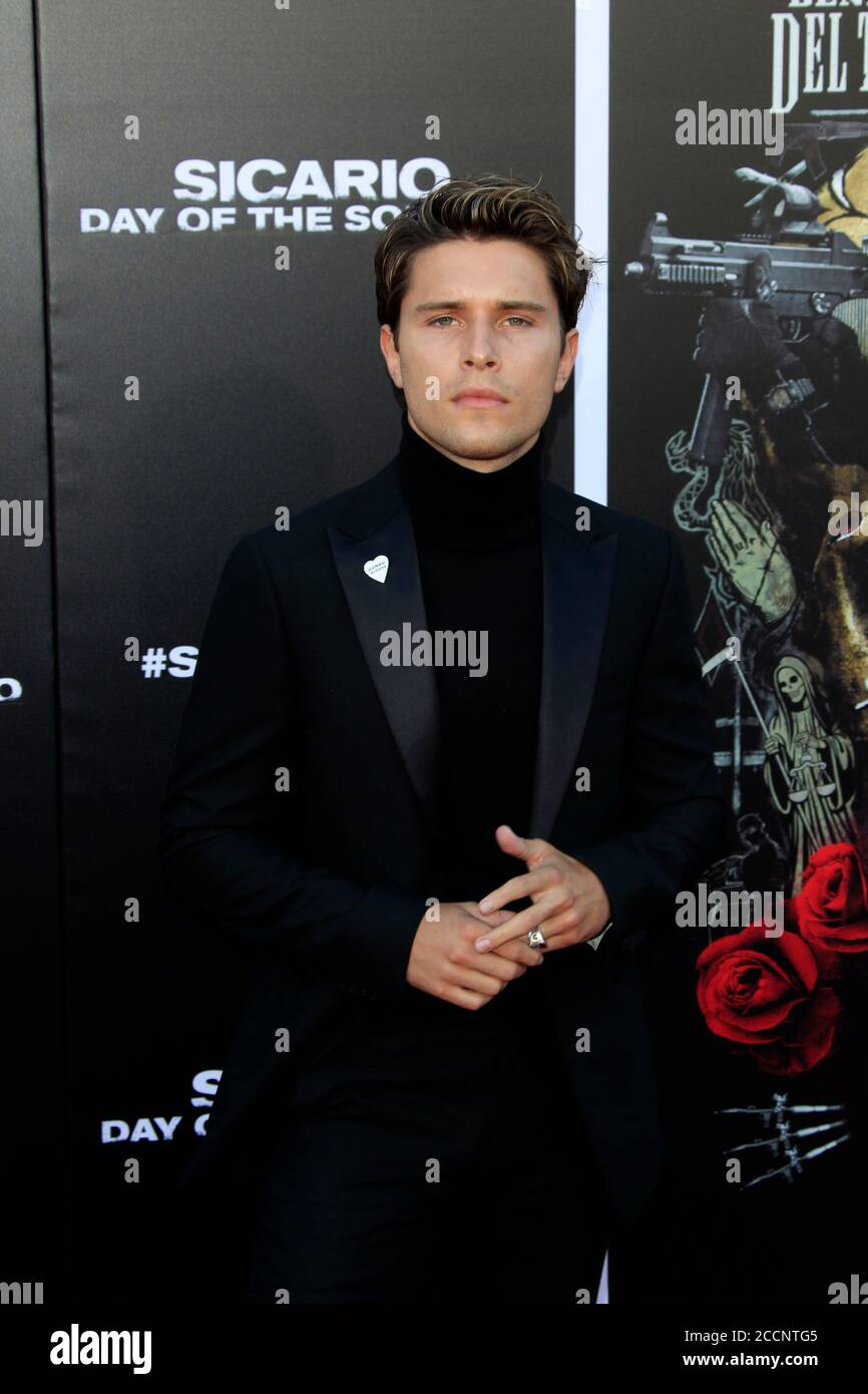 LOS ANGELES - JUN 26: Ronen Rubinstein at the Sicario: Day Of The ...