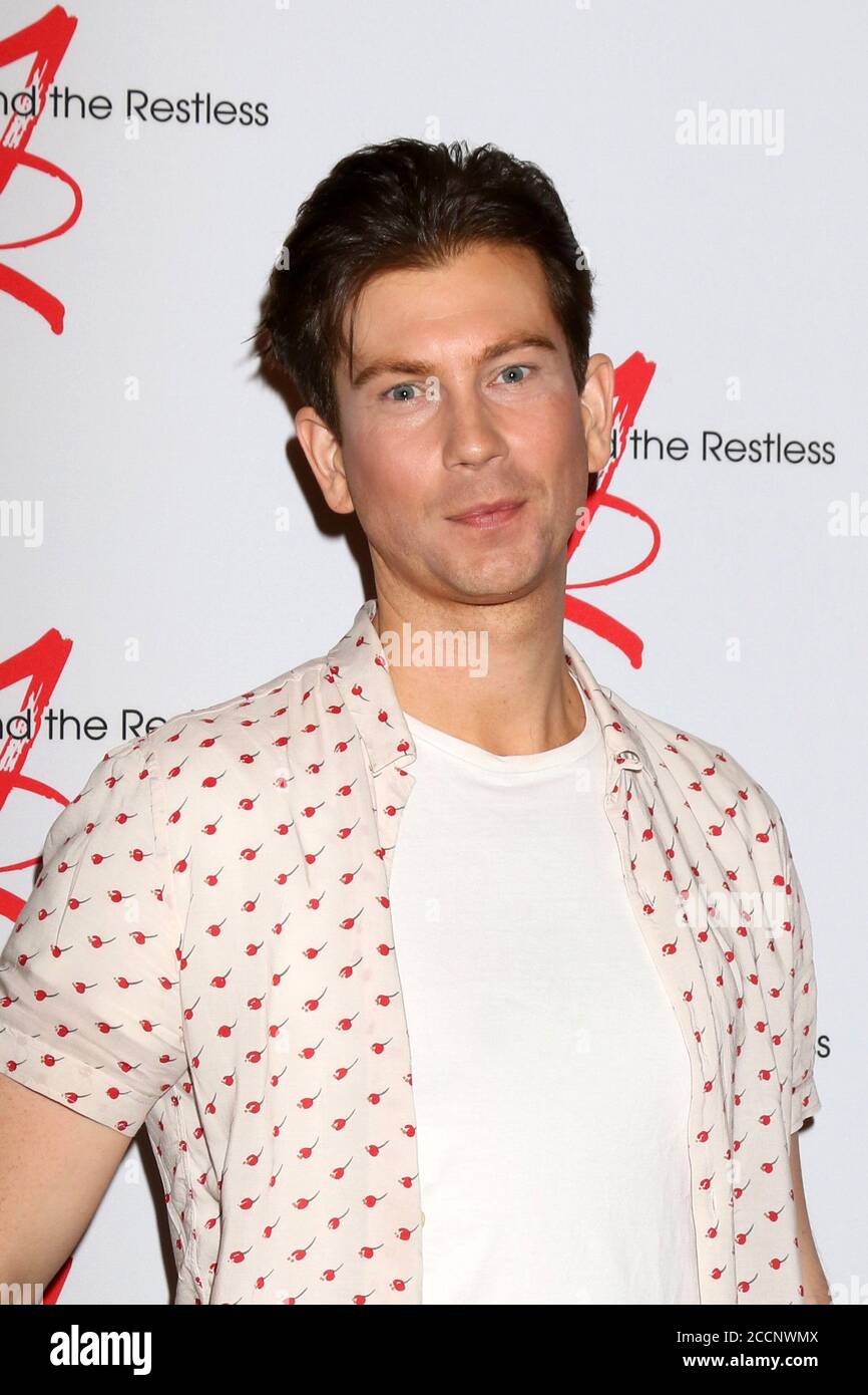 LOS ANGELES - MAR 26: Ryan Ashton at the The Young and The Restless ...