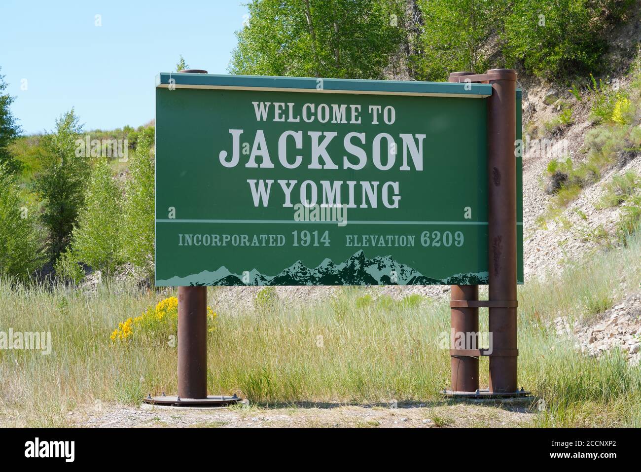 Welcome jackson wyoming road sign hi-res stock photography and images ...