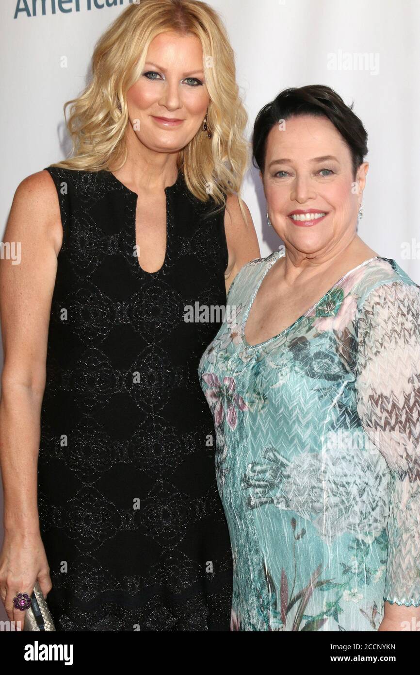 LOS ANGELES - SEP 15: Sandra Lee, Kathy Bates at the Women Making ...