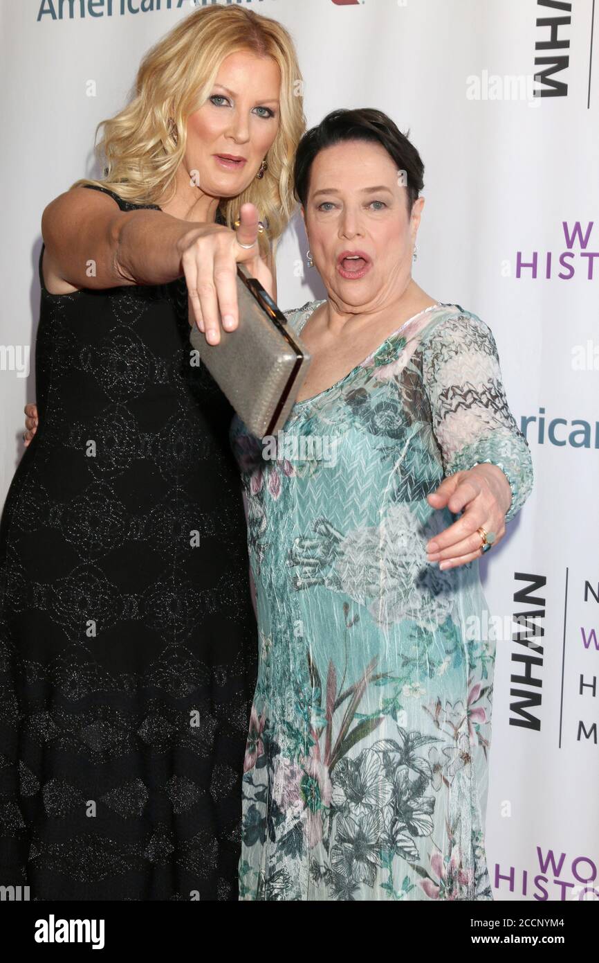 LOS ANGELES - SEP 15: Sandra Lee, Kathy Bates at the Women Making ...