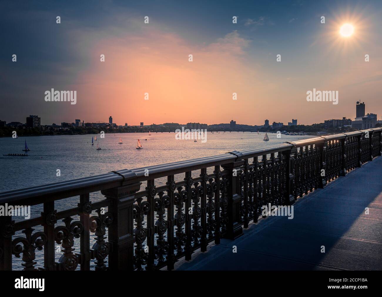 Panoramic view of Boston downtown and historic center from the landmark ...