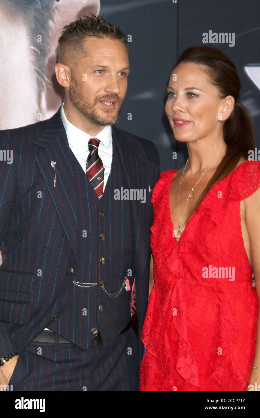 LOS ANGELES - OCT 1: Tom Hardy, Kelly Marcel at the Venom Premiere at ...