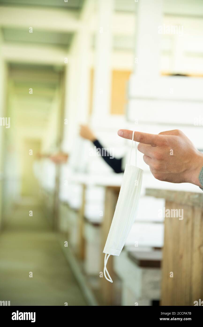 Woman japanese masks hi-res stock photography and images - Alamy