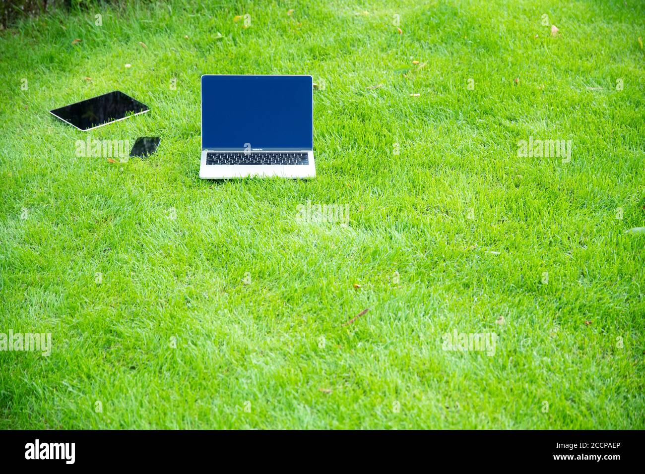Computer tablet 2020 hi-res stock photography and images - Alamy