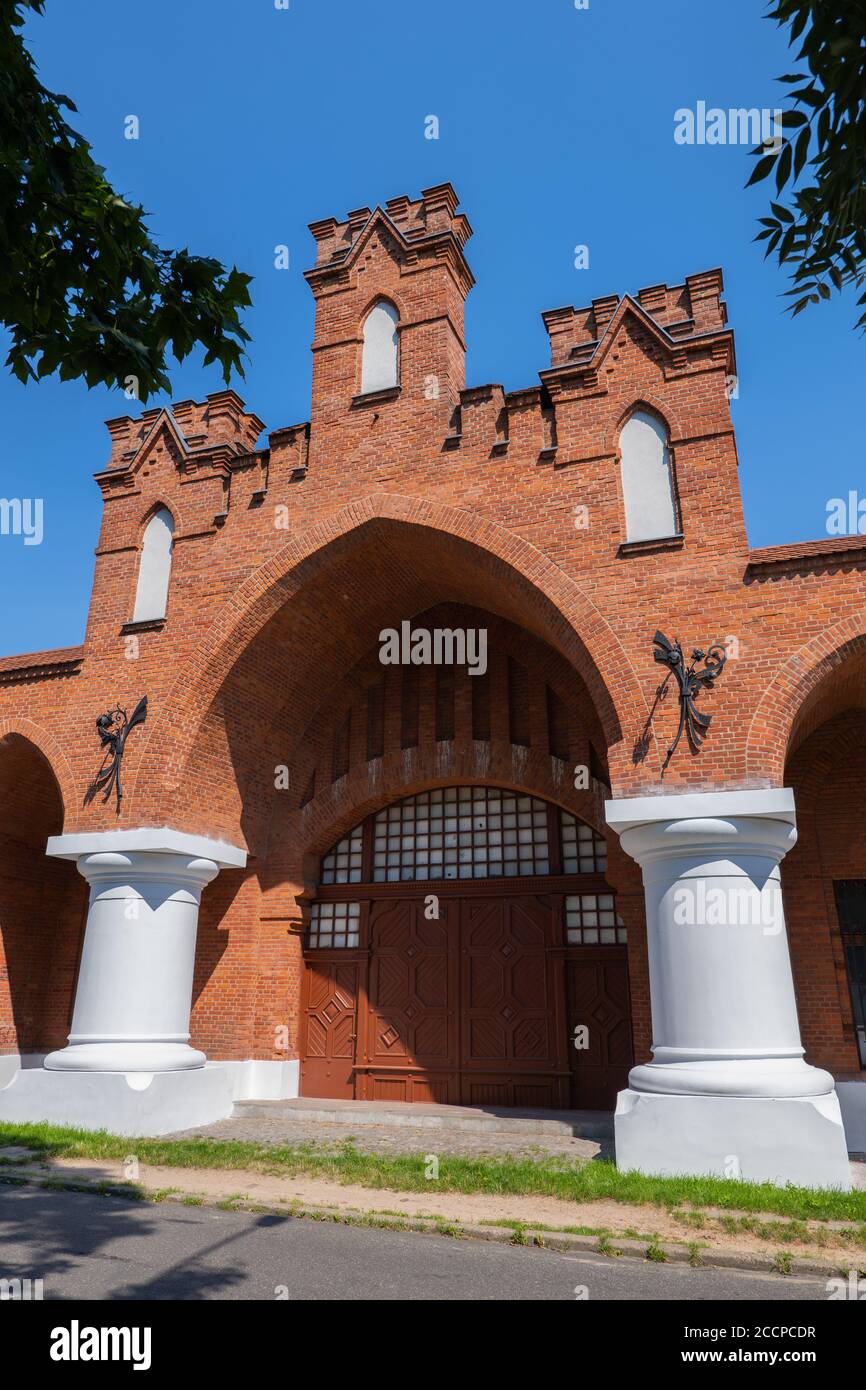 Monumental gate hi-res stock photography and images - Alamy