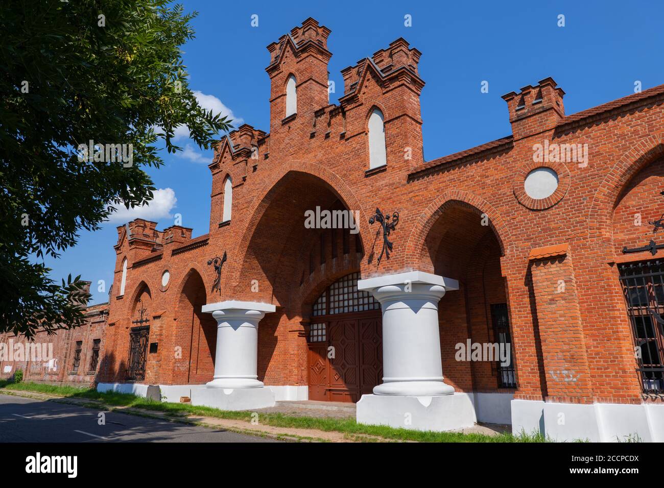 Grohman Barrels Neo-Gothic monumental gate from 19th century to former ...
