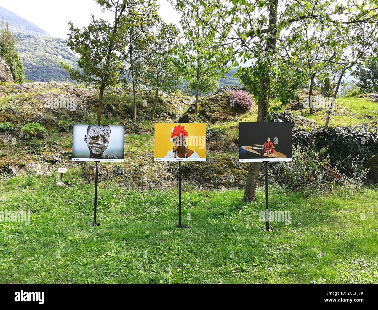Italy, Capo di Ponte, Rock Carvings National Park, "Segni" Photography ...