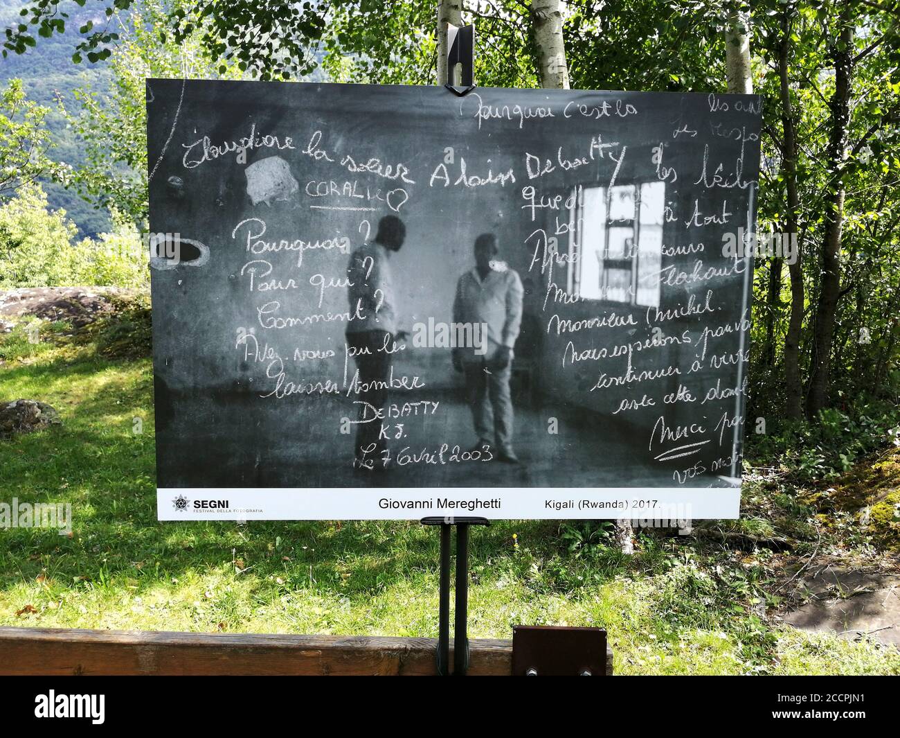 Italy, Capo di Ponte, Rock Carvings National Park, "Segni" Photography ...
