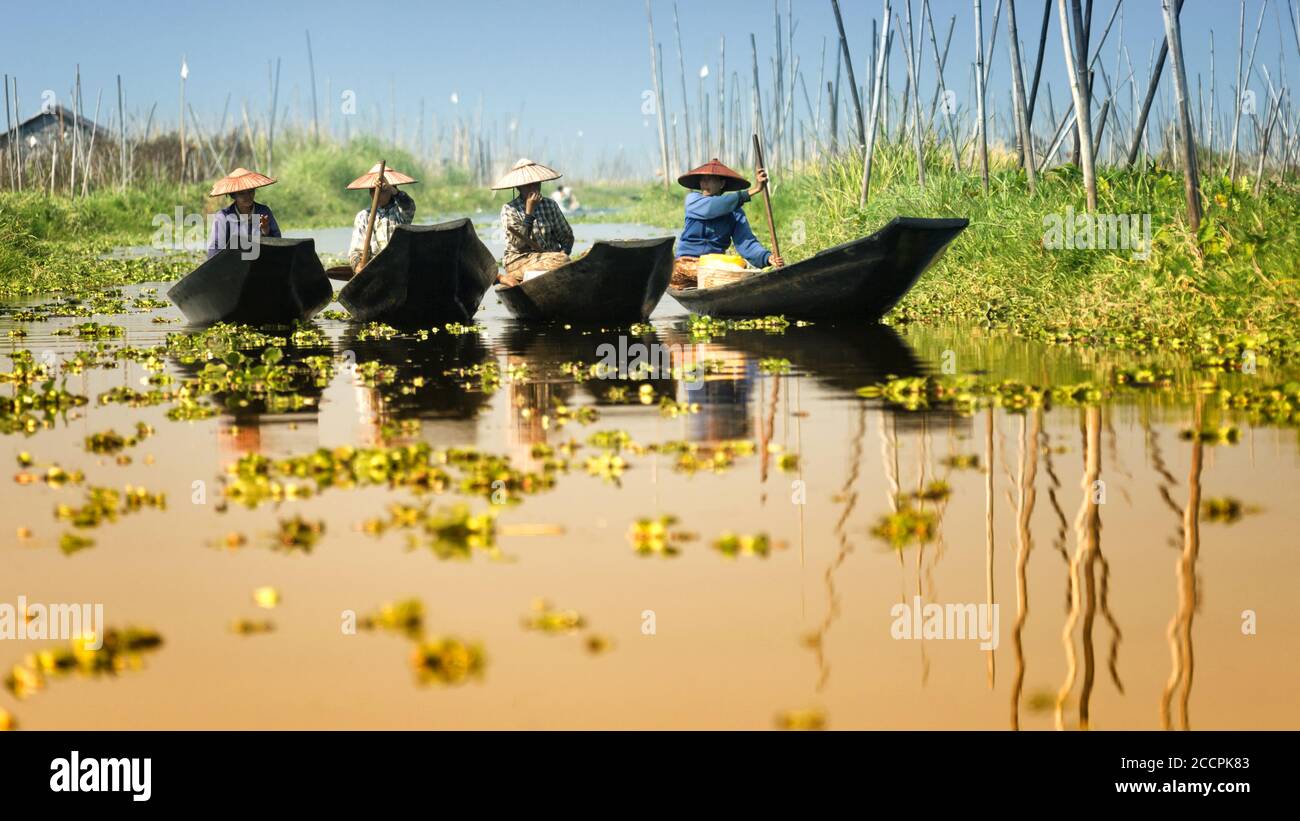 images from Myanmar, Lake Inle, his, famous leg-rowing of the Intha ...