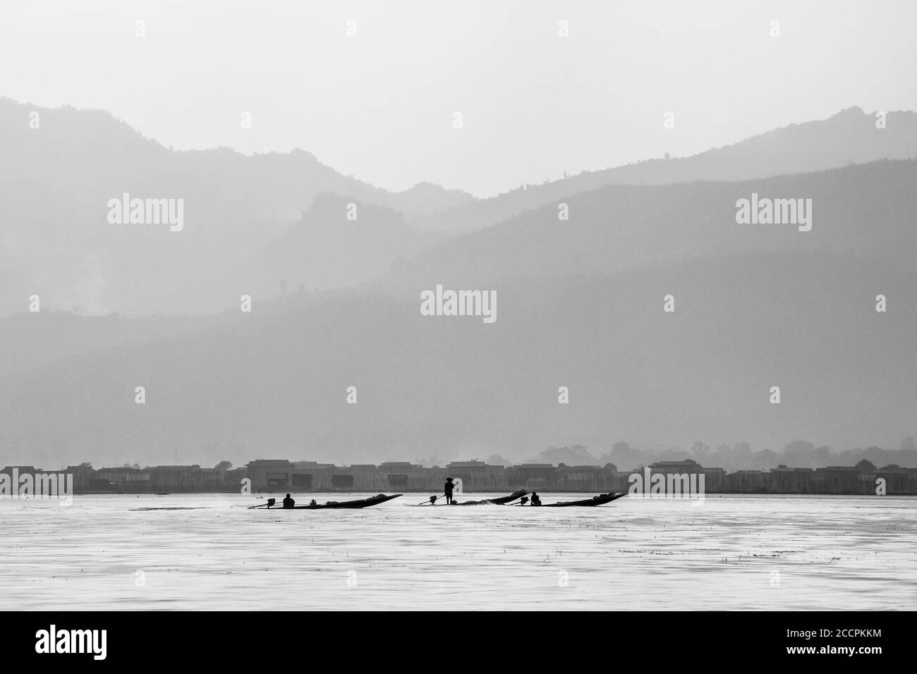 images from Myanmar, Lake Inle, his, famous leg-rowing of the Intha ...