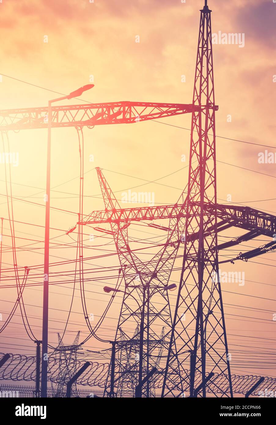 Power transmission towers hi-res stock photography and images - Alamy