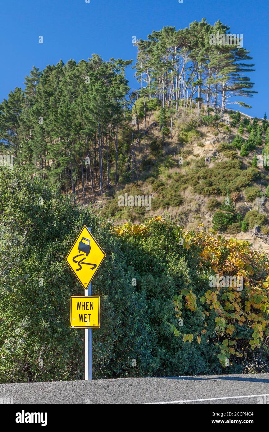 New zealand highway sign hi-res stock photography and images - Alamy