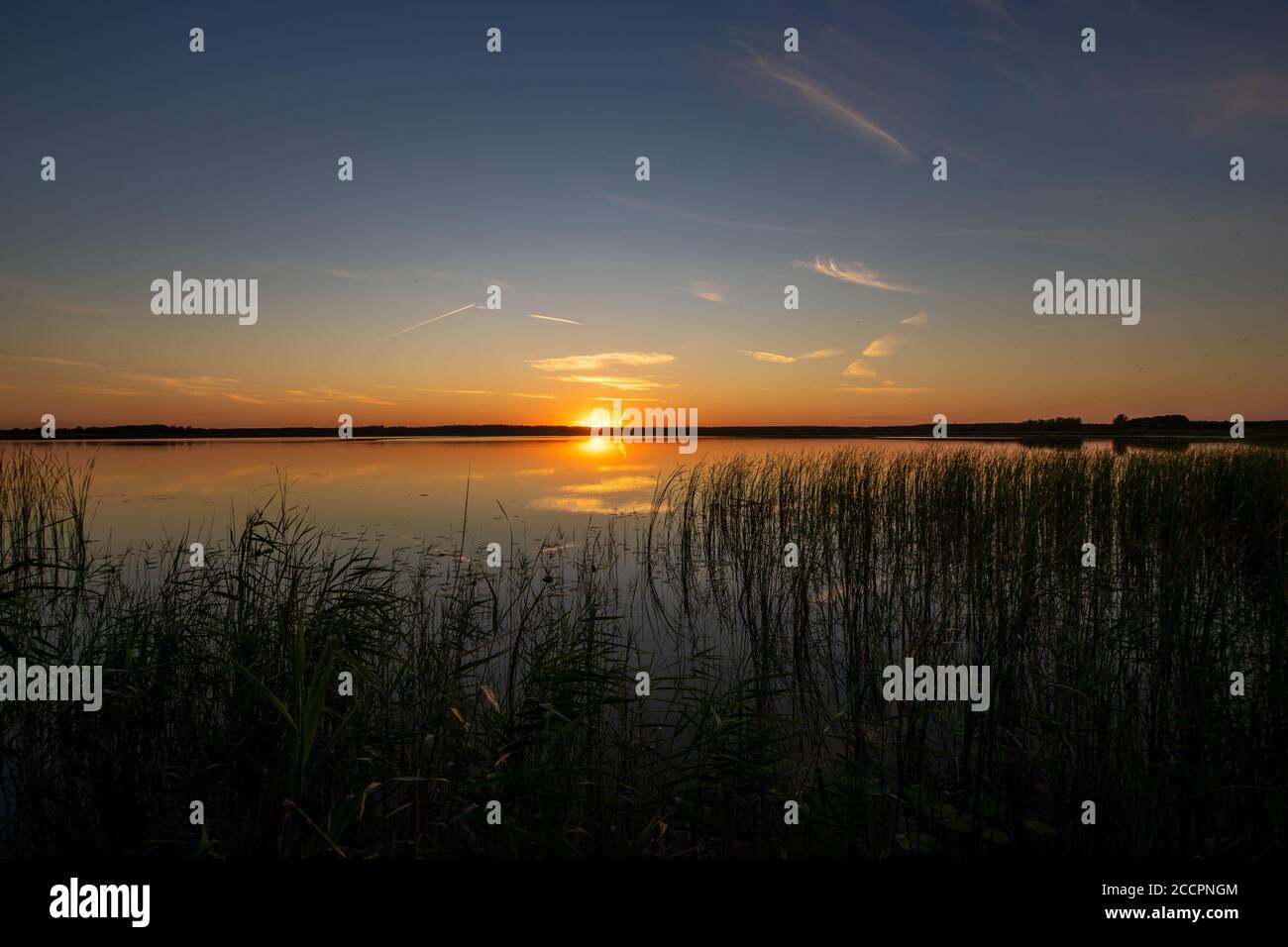 Sunset over lake beautiful view hi-res stock photography and images - Alamy