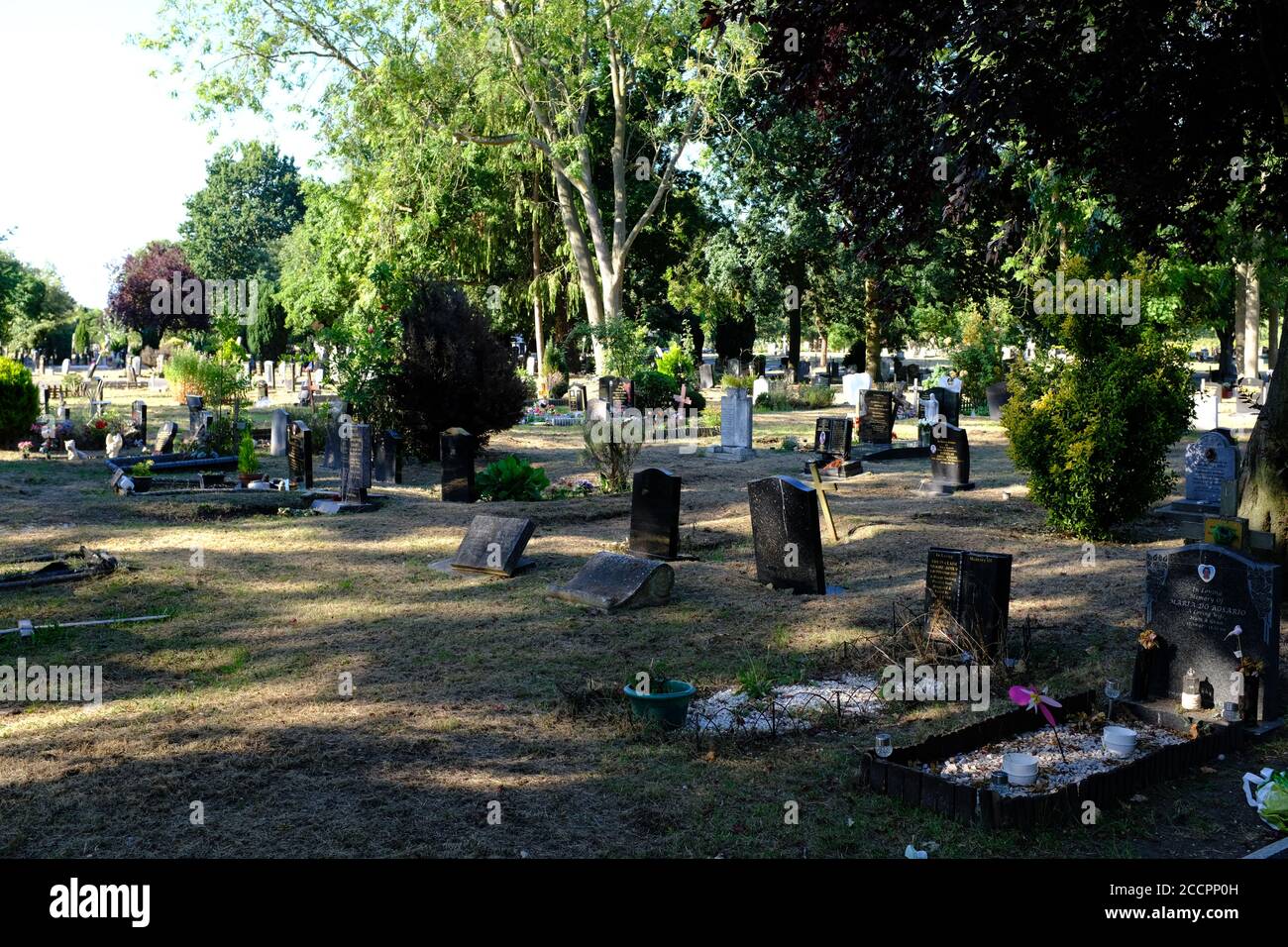 Lambeth Cemetery - Tooting London Stock Photo - Alamy