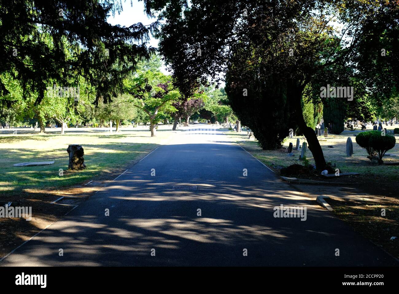 Lambeth cemetery hi-res stock photography and images - Alamy