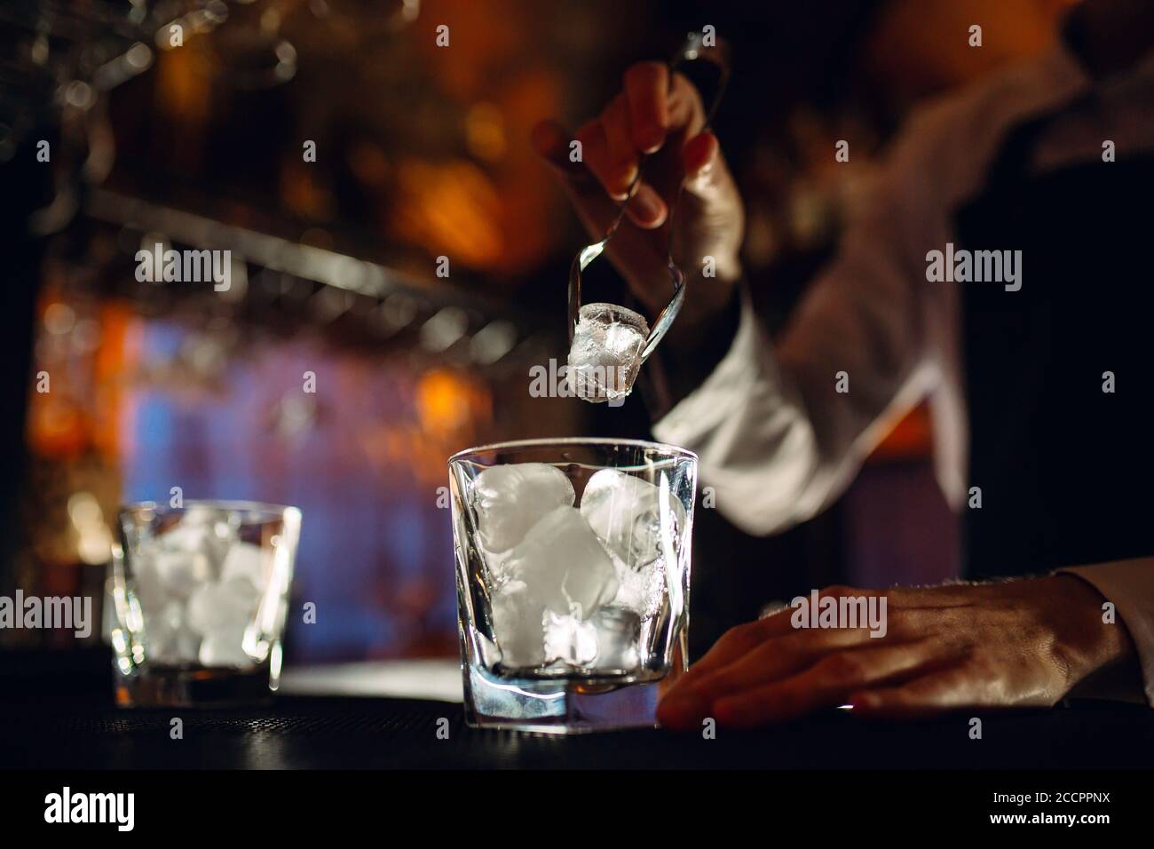 Whisky water adding hi-res stock photography and images - Alamy