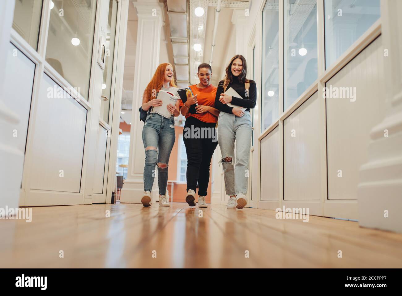 Highschool students classroom walking hi-res stock photography and ...