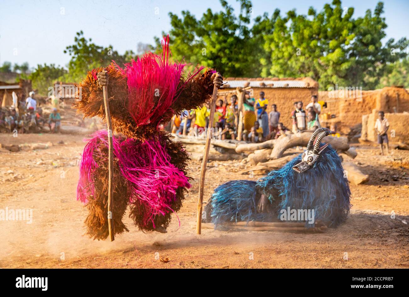West africa dance mask hi-res stock photography and images - Alamy