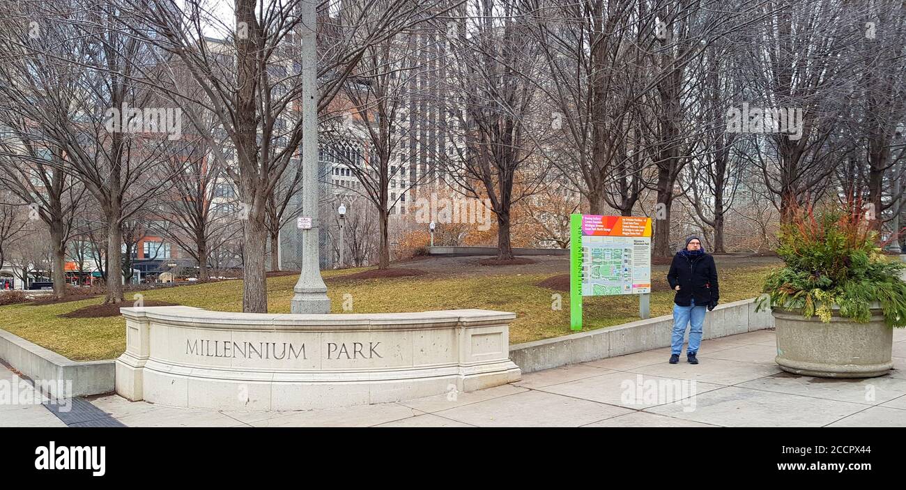 Millennium Park sign, Chicago Illinois, United States Stock Photo - Alamy