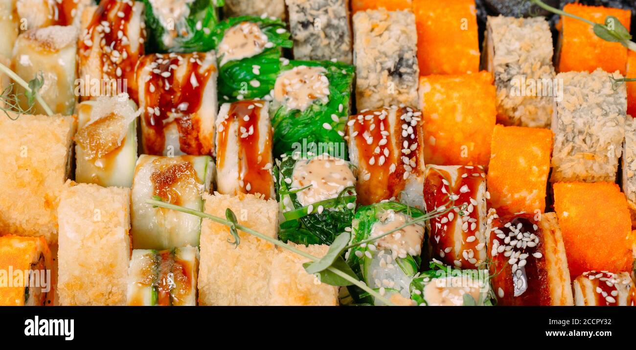 Many types of Shusha are stacked in a row Stock Photo - Alamy