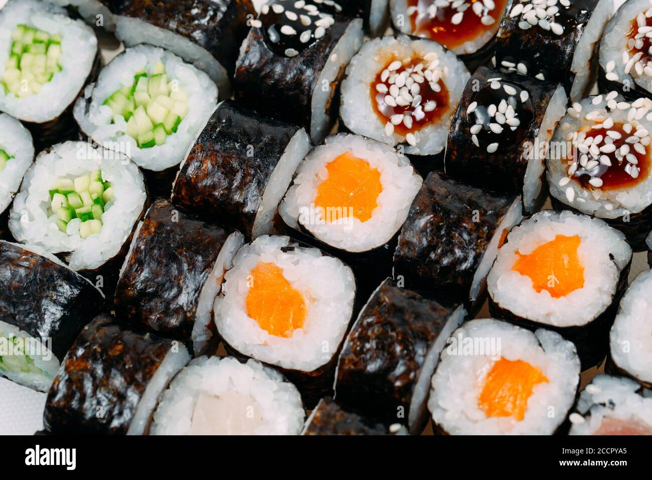 Many types of Shusha are stacked in a row Stock Photo - Alamy