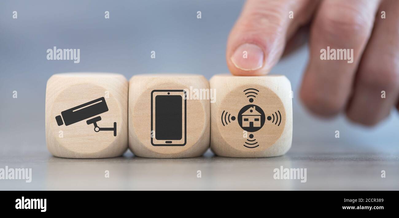 Concept of smart home with icons on wooden cubes Stock Photo - Alamy