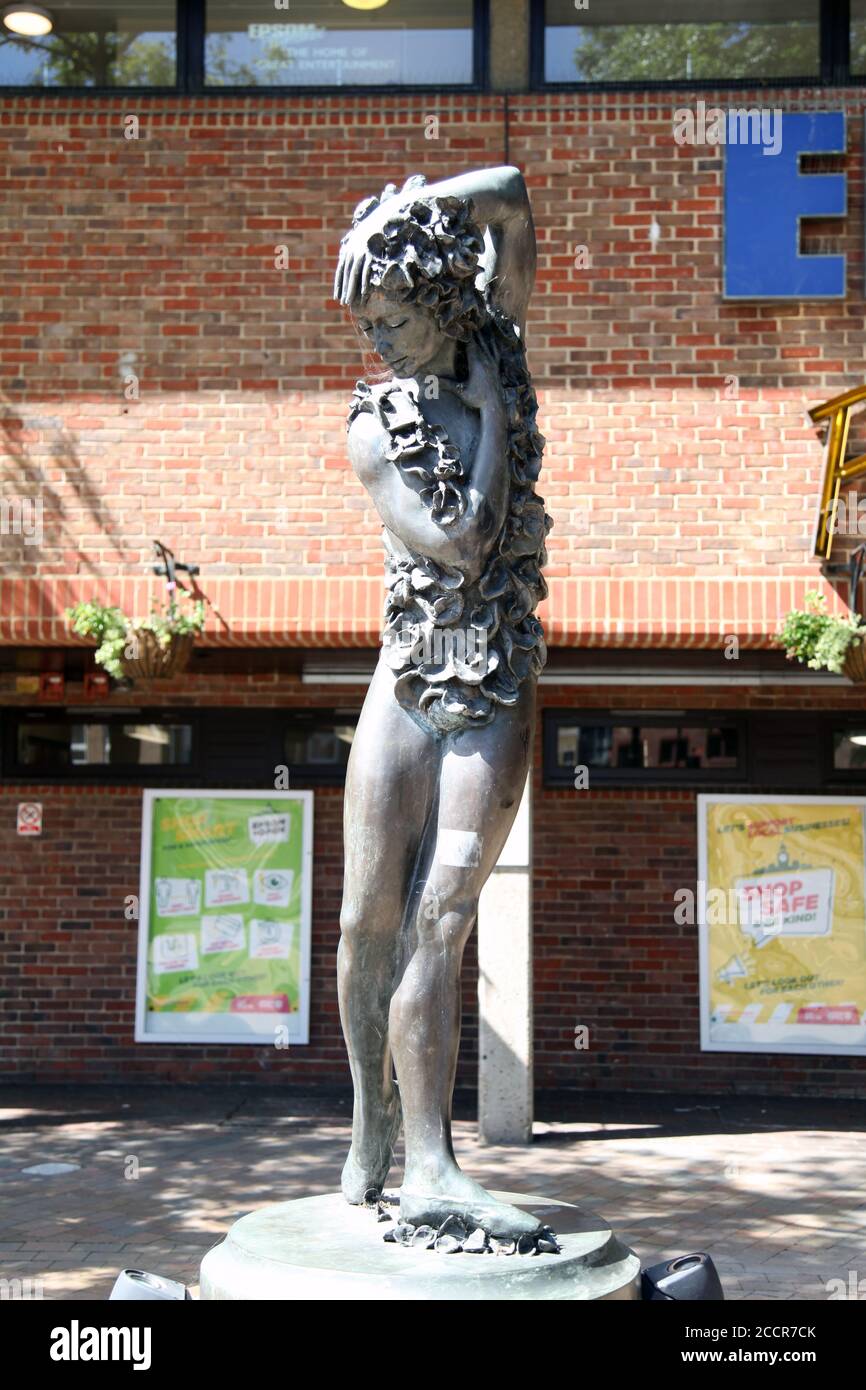 Epsom Playhouse Statue, John Gilpin as Le Spectre de la Rose (The ...