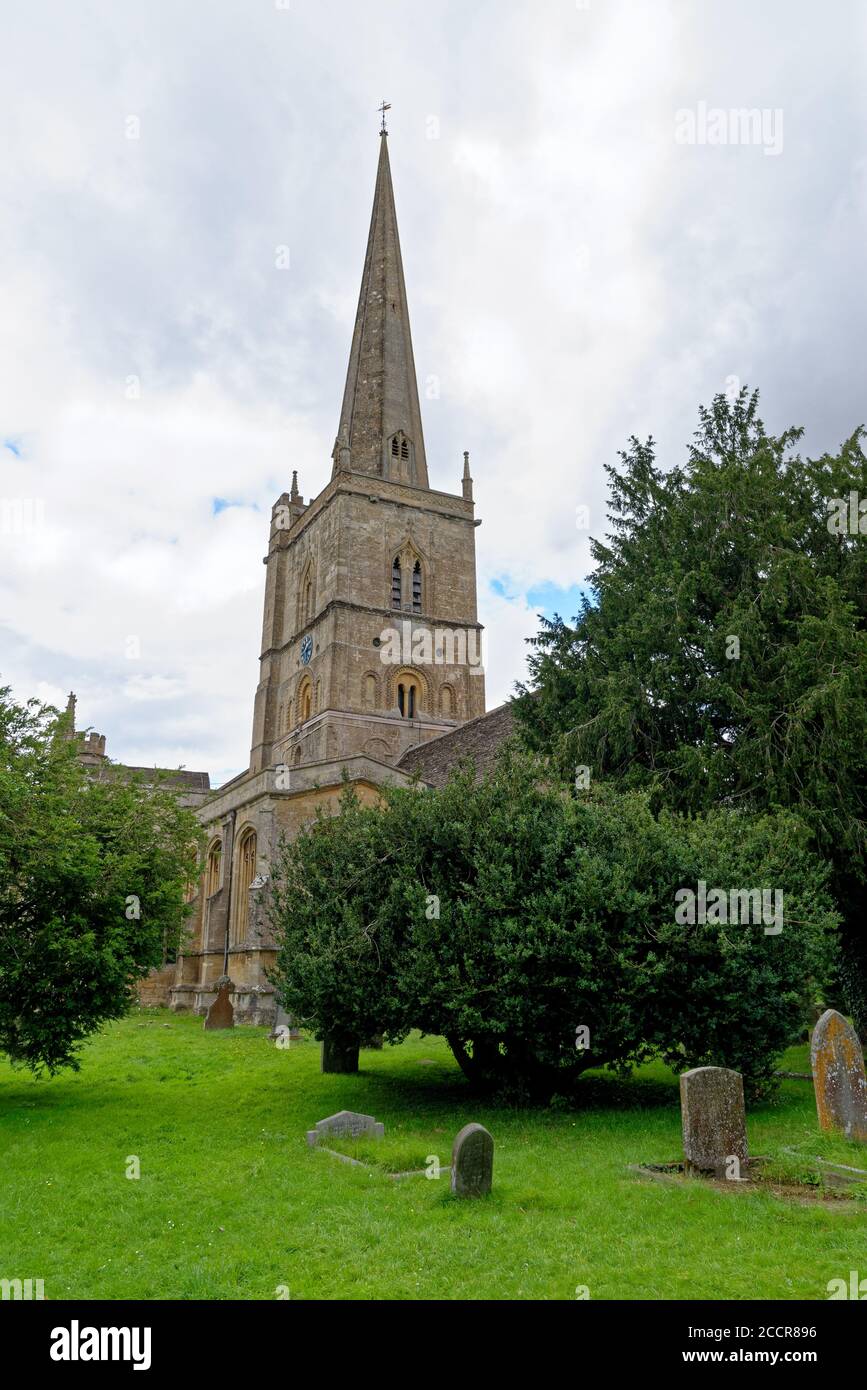 Burford parish church in burford hi-res stock photography and images ...