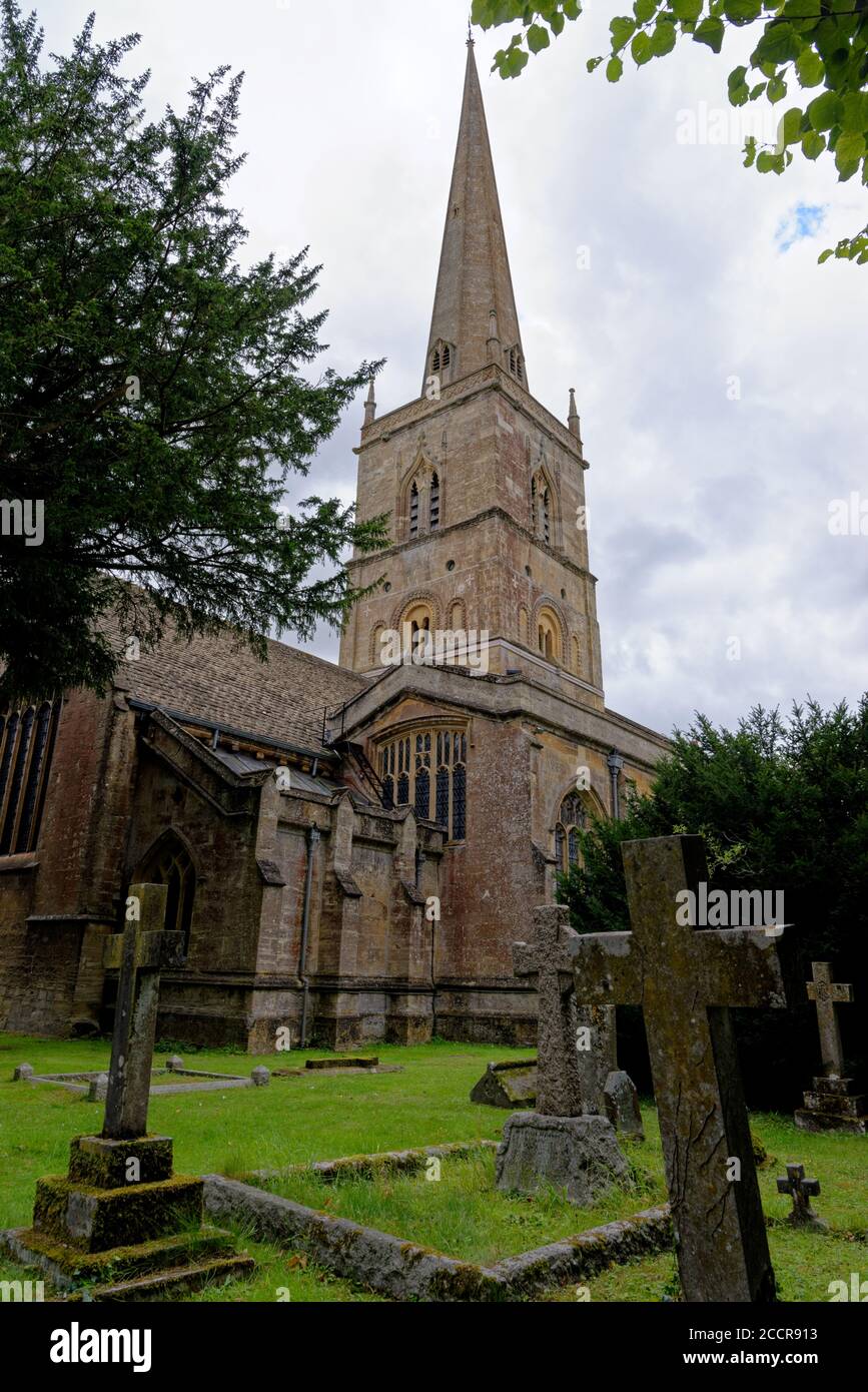 Burford parish church in burford hi-res stock photography and images ...