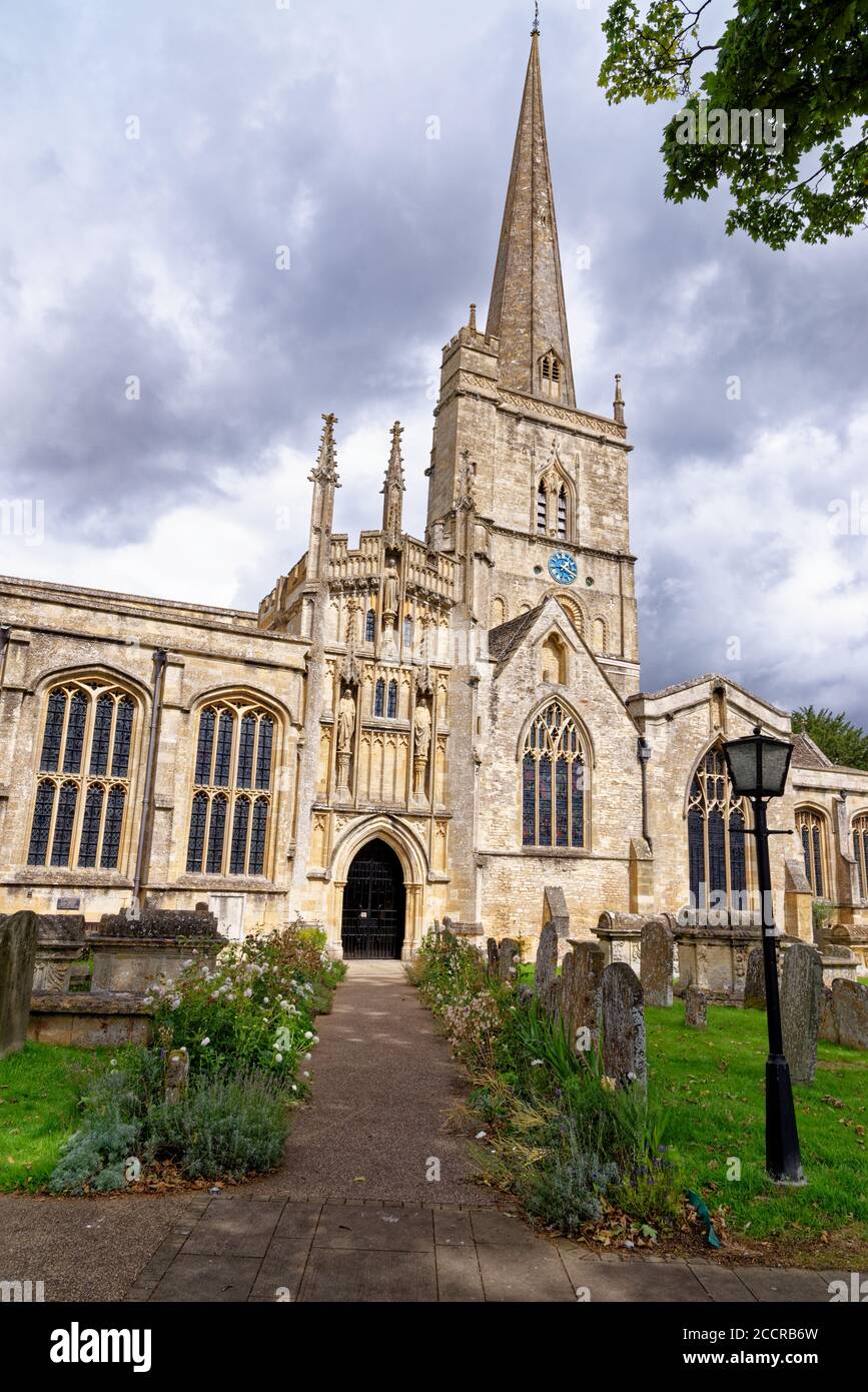 Burford parish church in burford hi-res stock photography and images ...