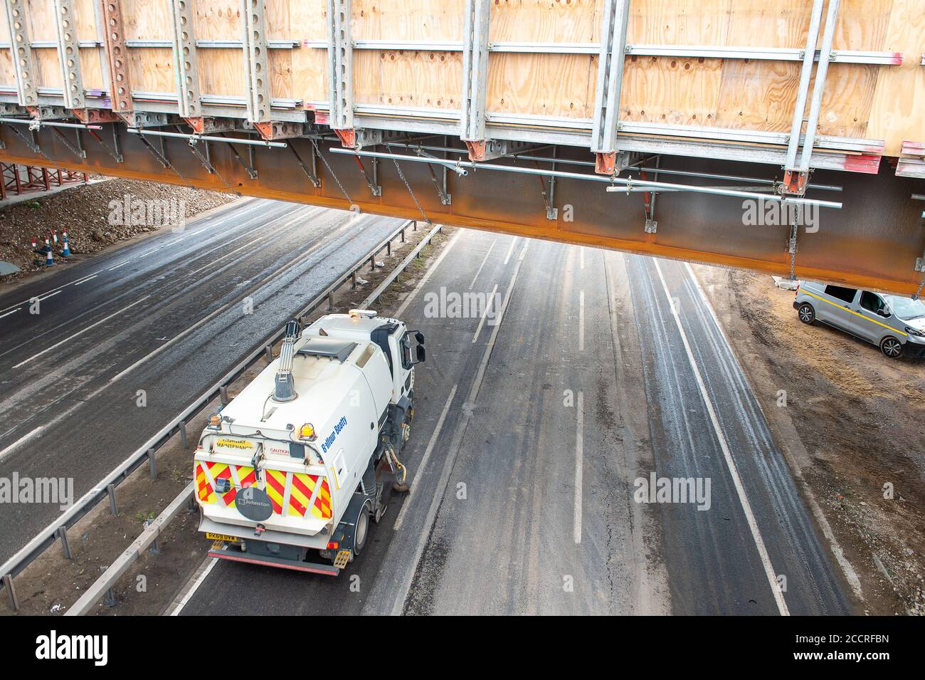 Taplow, Berkshire, UK - 16th August, 2020. The M4 was closed again this ...