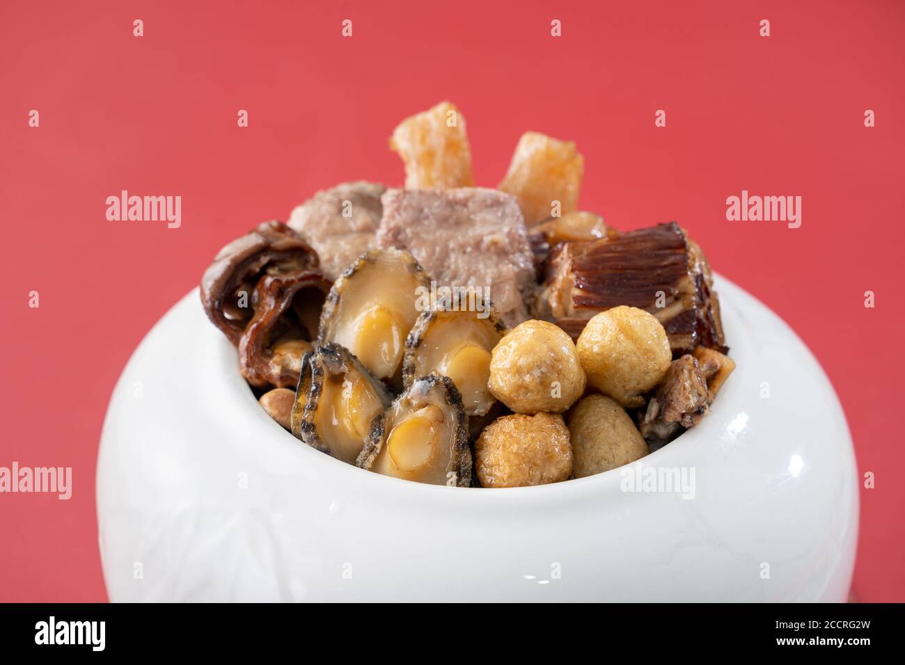 Traditional food of Chinese lunar new year, Buddha jumps over the wall ...