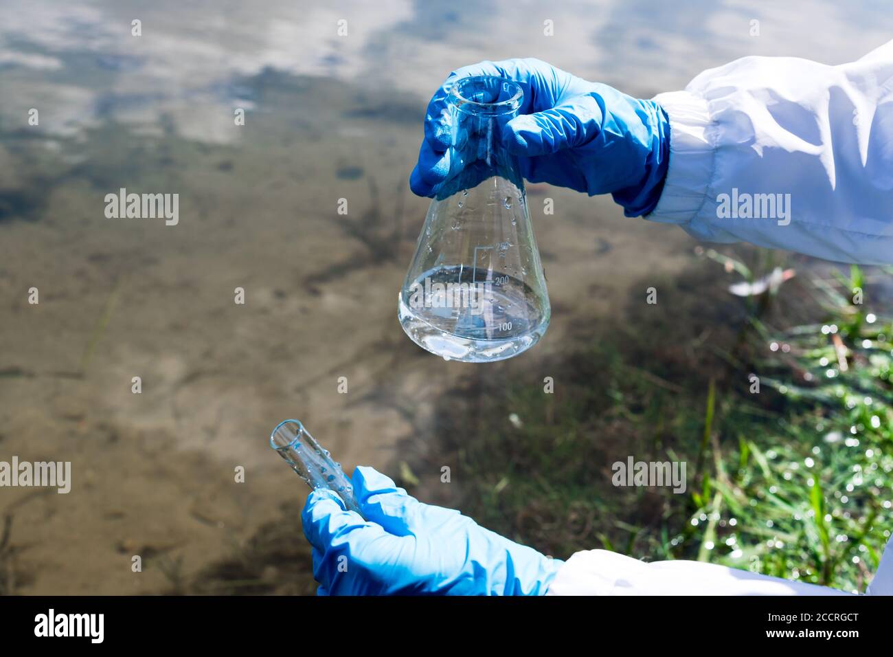 Scientist water sample river hi-res stock photography and images - Alamy