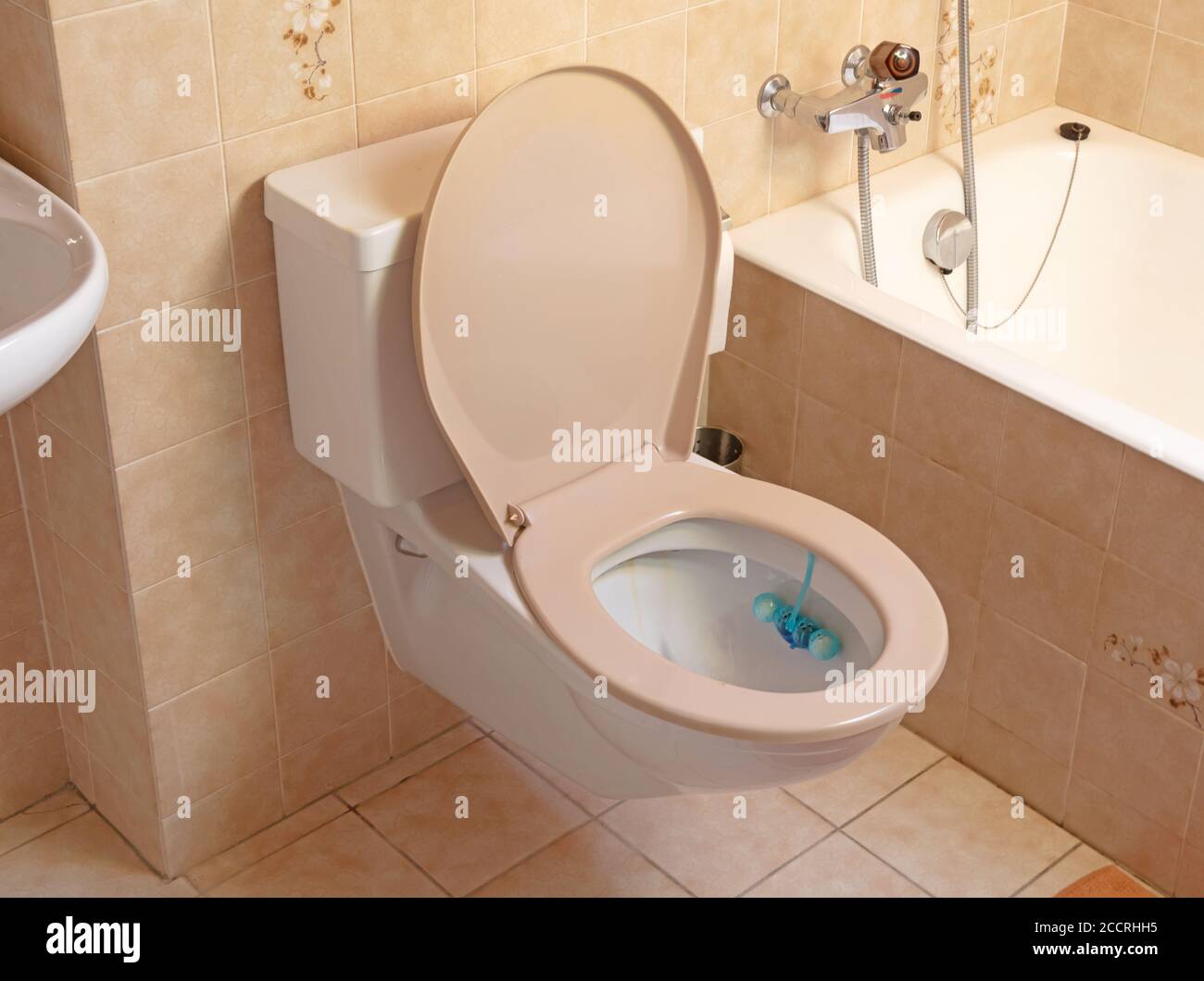 Toilet in the old apartment hi-res stock photography and images - Alamy