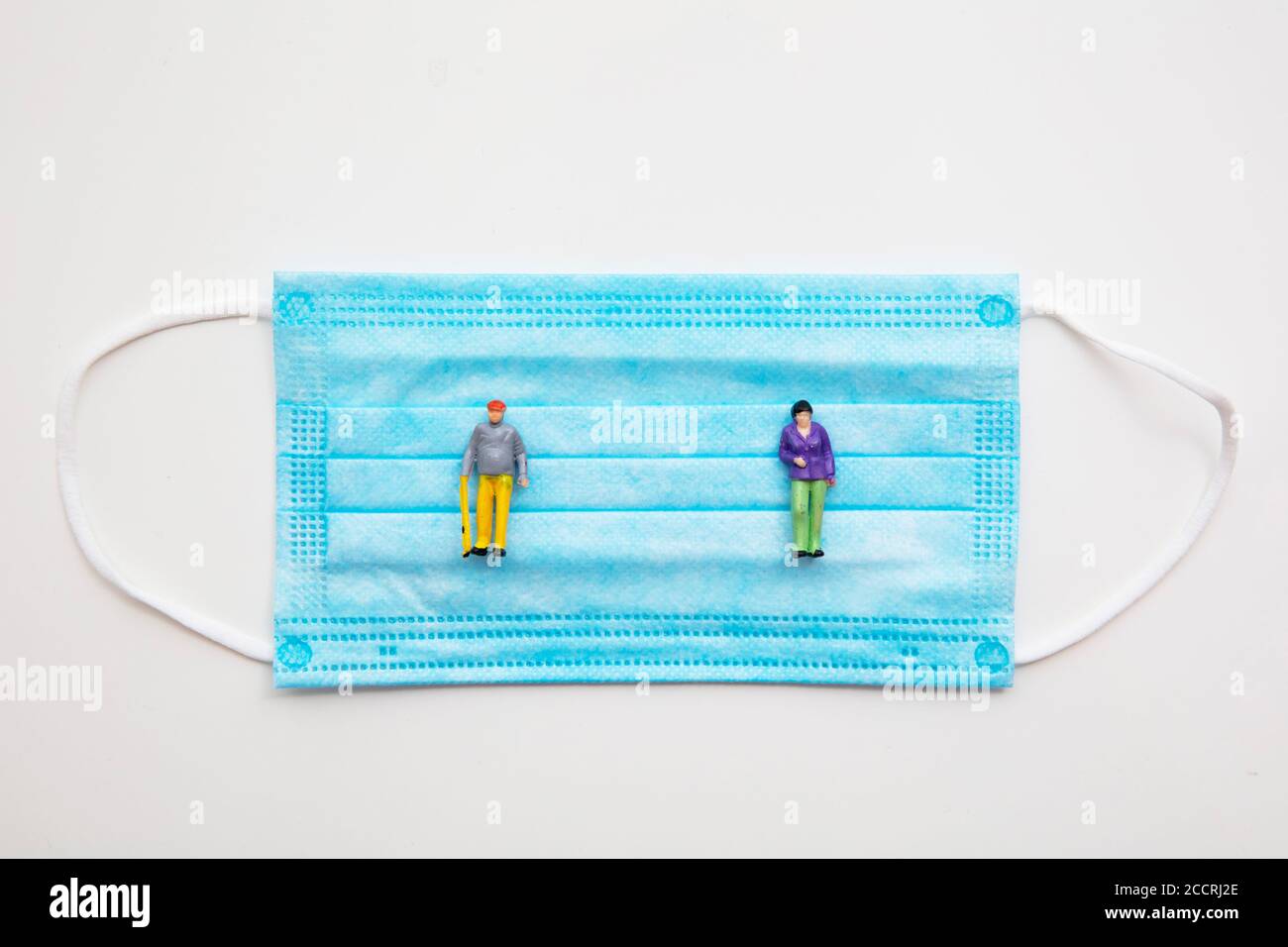 Trace distancing hi-res stock photography and images - Alamy