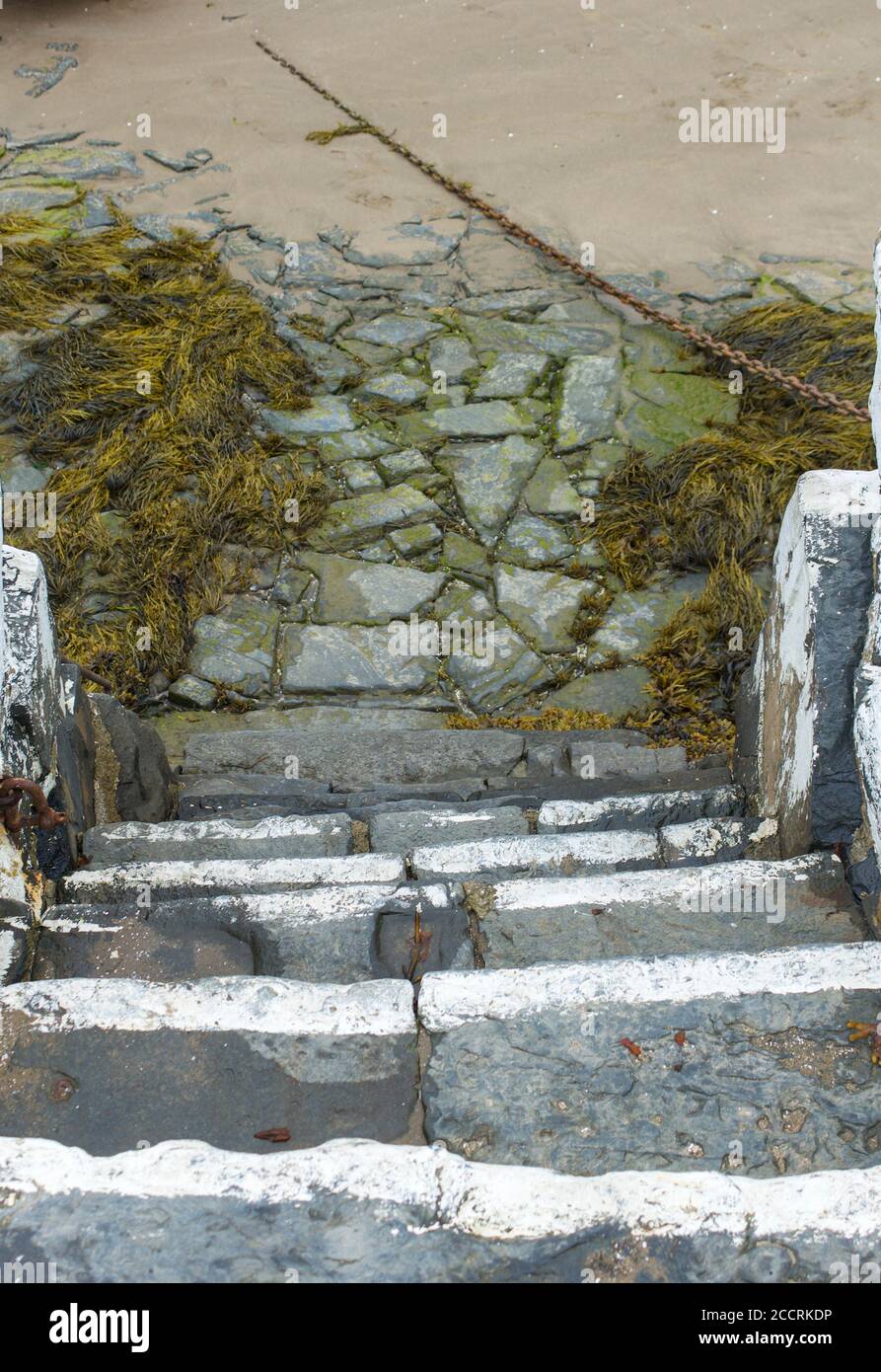 Old harbour stone floor hi-res stock photography and images - Alamy
