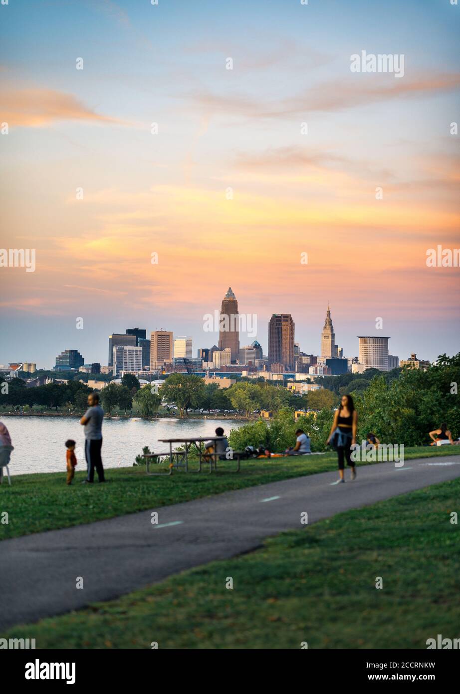 Cleveland Ohio Skyline from Edgewater park at sunset Stock Photo - Alamy
