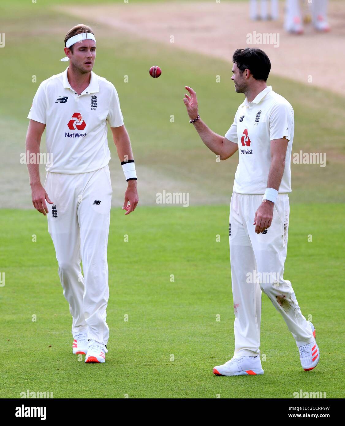 Teammate james anderson hi-res stock photography and images - Alamy