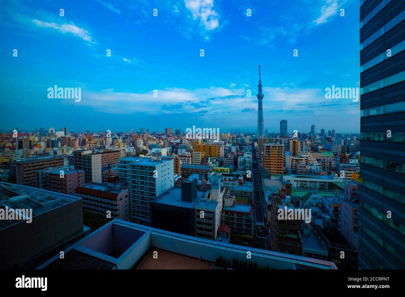 Busy big modern urban city hi-res stock photography and images - Alamy