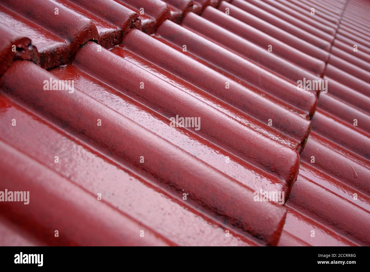 Wet house tile hi-res stock photography and images - Alamy