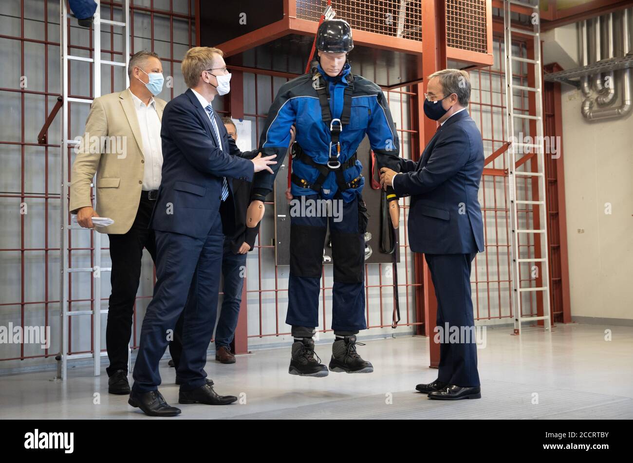 Enge Sande, Germany. 24th Aug, 2020. Armin Laschet (CDU, r), Prime Minister of North Rhine ...